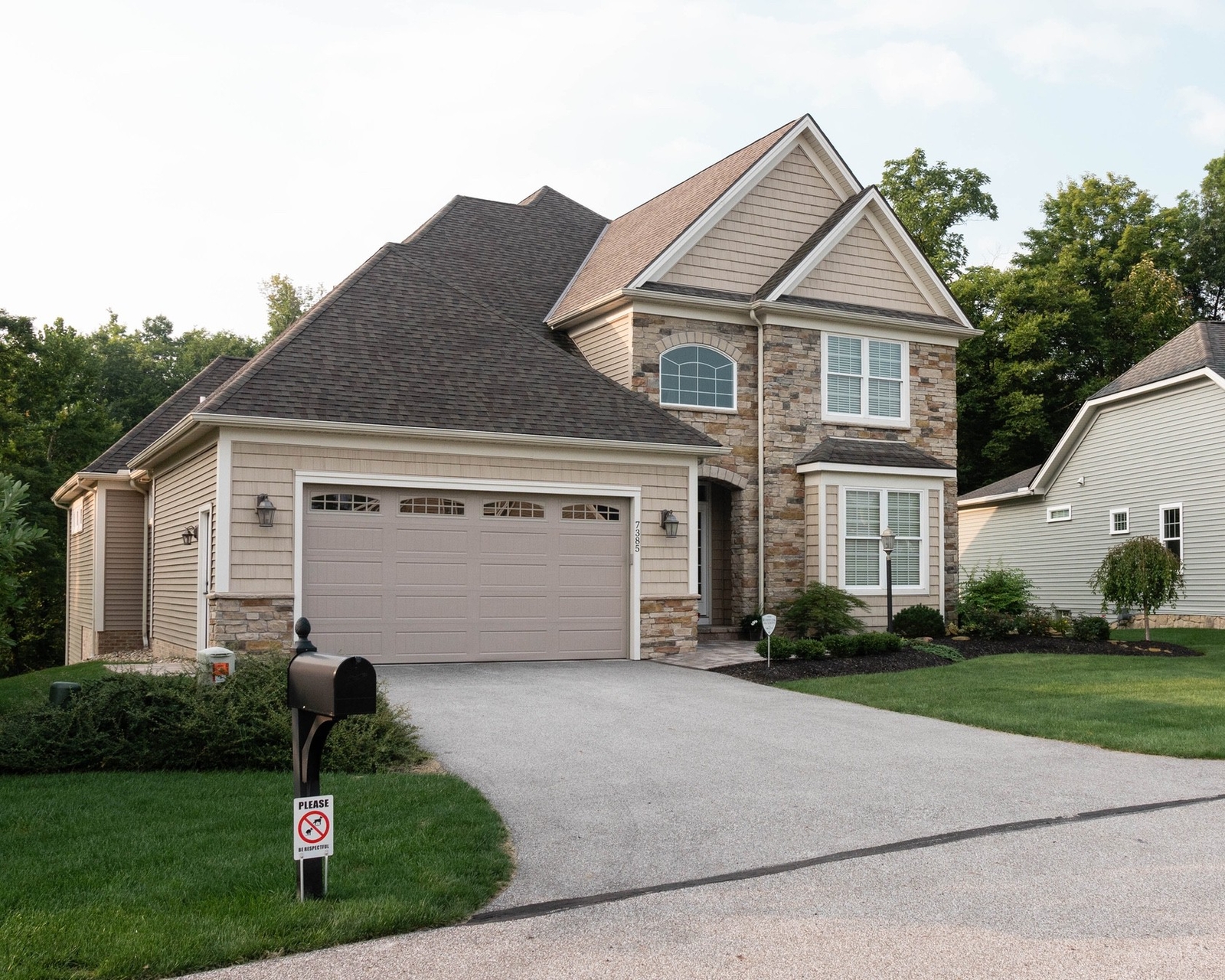 Summit Ledge | Products | Paragon Stone Architectural Stone Veneers