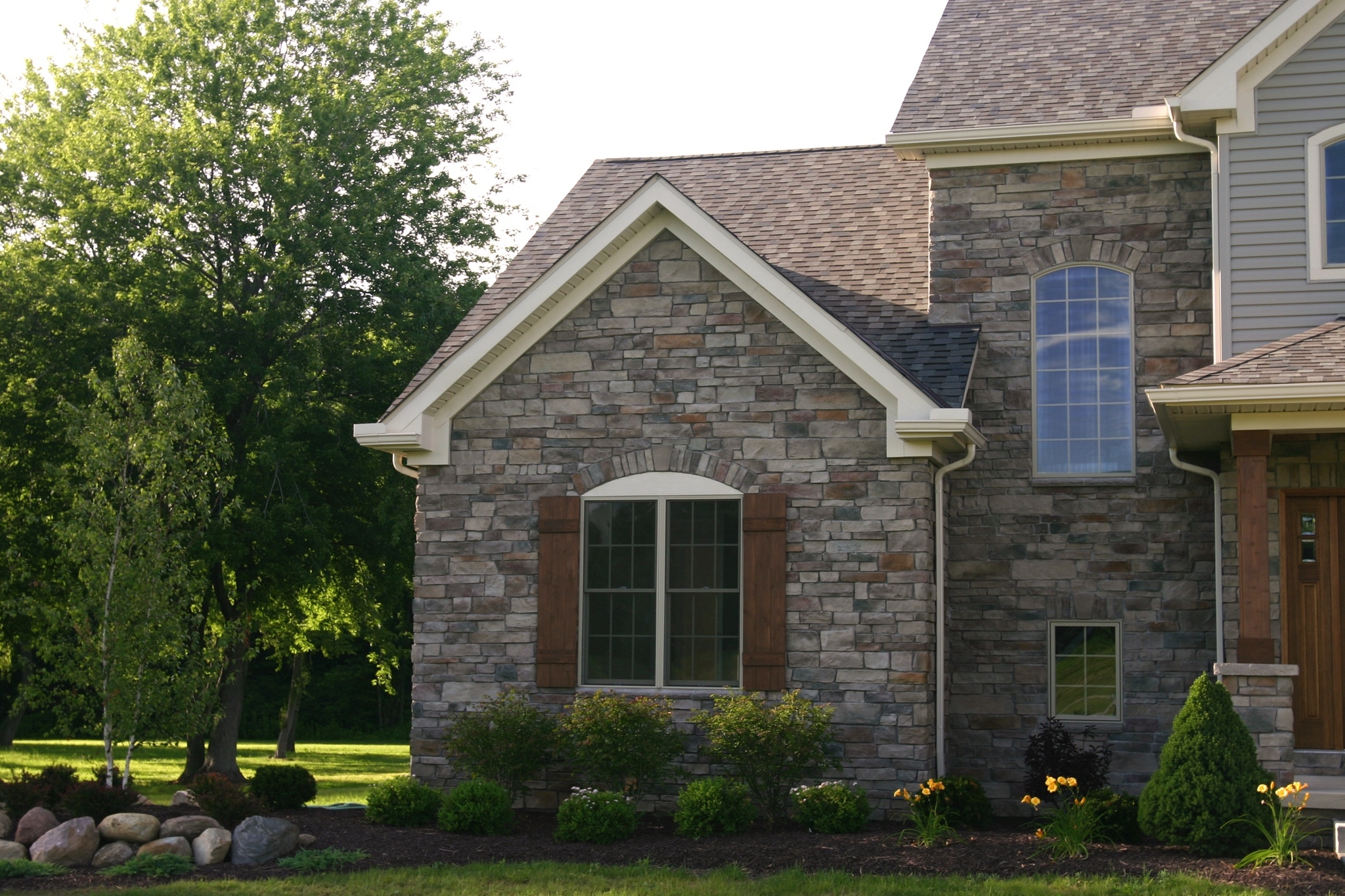 Summit Ledge | Products | Paragon Stone Architectural Stone Veneers